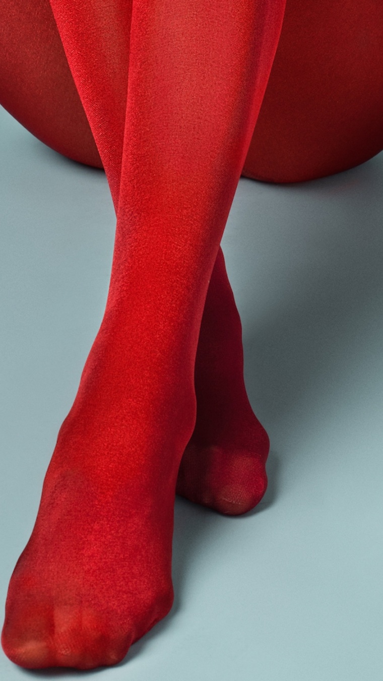 GLOSSY ROUGE - Collant fantaisie brillant intence de chez Fiore - 10.70€